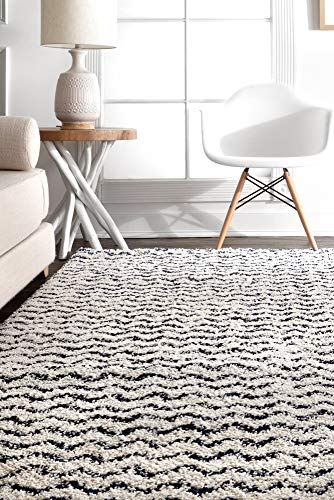 nuLOOM Cuellar Chevron Shag Area Rug, 5' x 8', Navy