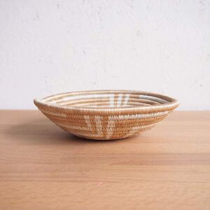 Small African Basket- Luhano/Rwanda Basket/Woven Bowl/Sisal & Sweetgrass Basket/Tan, White