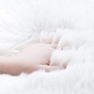 HEBE Faux Fur Rug Sheepskin Rug Runner 2'x4' Soft Sheepskin Fur Chair Couch Cover Milk White Sheepskin Area Throw Rug Runner for Bedroom Kids Nursery Living Room