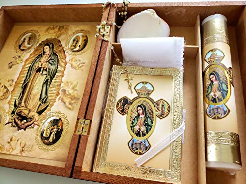 Vela para Bautizo con Caja de Madera con 12 Organzas de Recuerdos con Rosarios Biblia en Espanol