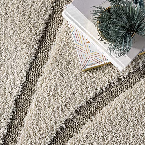 nuLOOM Carolyn Cozy Soft & Plush Shag Runner Rug, 2 ft 8 in x 12 ft, Cream