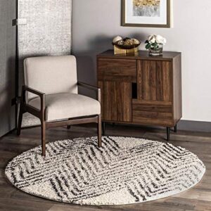 nuLOOM Amanda Moroccan Chevron Tassel Shag Area Rug, 5' 3" x 7' 7", Off-white