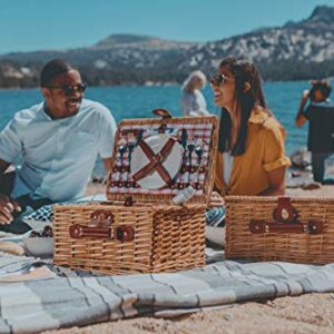 PICNIC TIME Catalina Picnic Basket for 2 - Wicker Picnic Basket with Picnic Set, (Red & White Plaid Pattern)