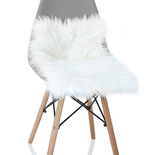 YOH Ultra Soft Faux Fur Sheepskin Seat Cushion Chair Cover Luxury White Fluffy Shaggy Area Rugs for Living Room Bedroom Makeup Table/Chair Home Stores Small Decor Carpets, 1.3 x 2 Feet