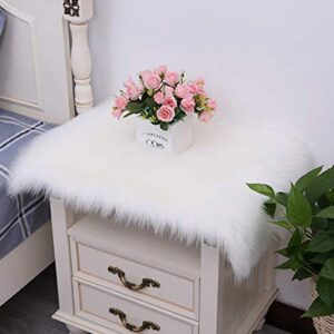 YOH Ultra Soft Faux Fur Sheepskin Seat Cushion Chair Cover Luxury White Fluffy Shaggy Area Rugs for Living Room Bedroom Makeup Table/Chair Home Stores Small Decor Carpets, 1.3 x 2 Feet