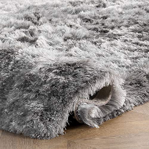 nuLOOM Latonia Silken Shag Area Rug, 5' x 8', Silver