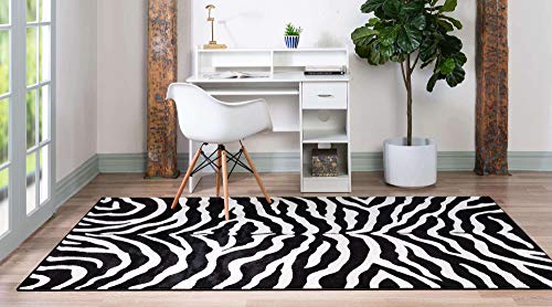 Unique Loom Wildlife Collection Animal Inspired with Zebra Design Area Rug, 6 x 9 ft, Black/Ivory