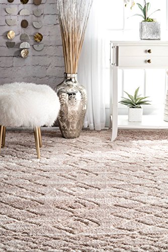 nuLOOM Vinita Moroccan Diamonds Shag Area Rug, 4' x 6', Light Beige