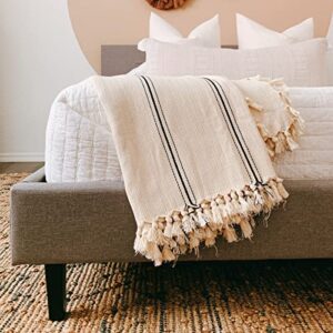 the loomia sophie turkish cotton boho farmhouse throw blanket (extra large, creamish ecru base with black stripes)