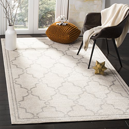 SAFAVIEH Amherst Collection 6' x 9' Ivory / Light Grey AMT414E Trellis Non-Shedding Living Room Bedroom Dining Home Office Area Rug