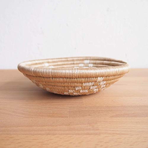 Small African Basket- Tabora/Rwanda Basket/Woven Bowl/Sisal & Sweetgrass Basket/Tan, White