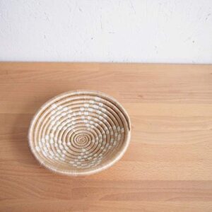 Small African Basket- Tabora/Rwanda Basket/Woven Bowl/Sisal & Sweetgrass Basket/Tan, White