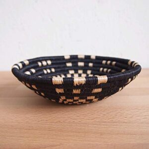 Small African Basket- Mukingi/Rwanda Basket/Woven Bowl/Sisal & Sweetgrass Basket/Black, Tan