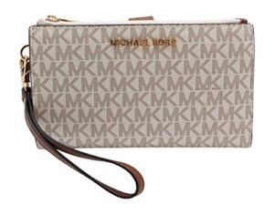 michael kors jet set travel double zip wristlet – signature pvc (vanilla pvc/dark acorn)