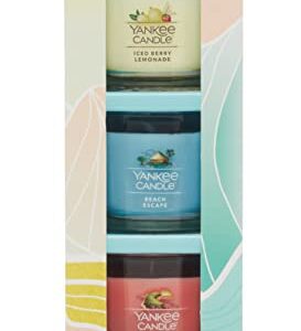 Yankee Candle Summer Dreaming 3 Candle Gift Set with an Iced Berry Lemonade, a Beach Escape, and a Cliffside Sunrise Mini Candles