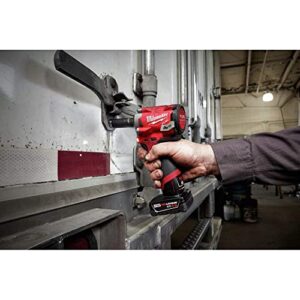 M12 FUEL Stubby 1/2 in. Impact Wrench