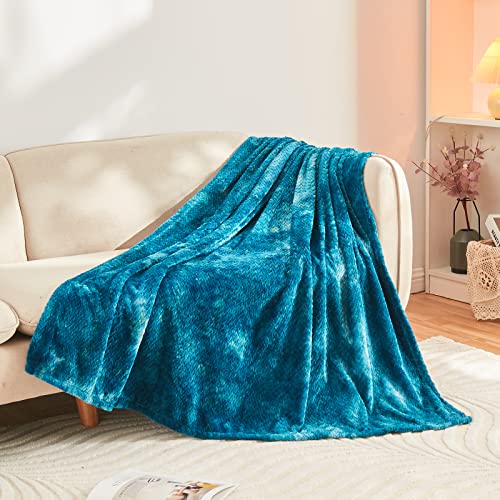 NEWCOSPLAY Super Soft Throw Blanket Premium Silky Flannel Fleece Leaves Pattern Lightweight Blanket All Season Use (Multi Blue, Throw(50"x60"))