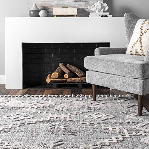 nuLOOM Roxy Textured Diamond Tassel Area Rug, 6' 7" x 9', Grey