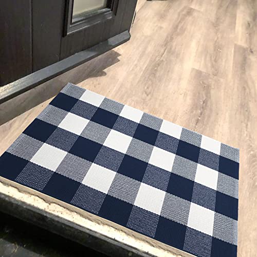 LEEVAN Cotton Buffalo Plaid Outdoor Rug 2x3 ft Checkered Front Porch Rug Washable Woven Welcome Braided Door Mat for Layered Kitchen Farmhouse Bathroom Entryway Throw Carpet, Navy Blue and White