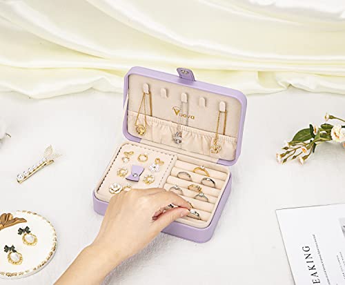 Voova Small Jewelry Organizer Box, Travel Jewelry Case for Women Teen Girls, Mini PU Leather Portable Jewellery Storage Boxes Holder with Smart Earrings Plate for Necklaces Rings Bracelets, Lavender