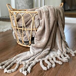 ODDS & ENDS HOME Warm Fuzzy & Supercozy Throw Blanket for Sofa - Taupe Blankets & Throws for Couch and Bed. Full Size Blanket Throw Extra Large Lap Warmer