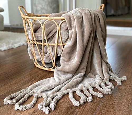 ODDS & ENDS HOME Warm Fuzzy & Supercozy Throw Blanket for Sofa - Taupe Blankets & Throws for Couch and Bed. Full Size Blanket Throw Extra Large Lap Warmer