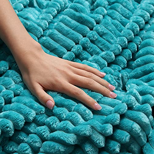 Nestl Throw Blanket for Couch - Cozy Fleece Blanket Throw, Warm Fuzzy Blankets and Throws for Sofa, Fleece Throw Blankets, Teal Soft Blanket, Lightweight Cut Plush Blanket 50x60 inches