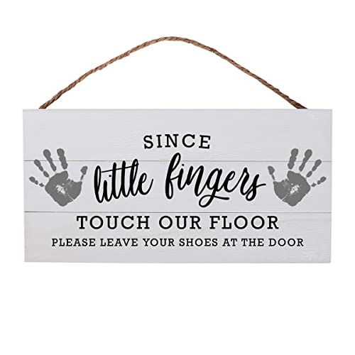 GSM Brands Little Fingers No Shoes Wood Plank Hanging Sign (13.75 x 6.9 Inches)