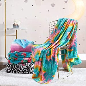 Betsey Johnson Home | Plush Collection | Throw - Ultra-Soft & Cozy Fleece, Lightweight & Luxuriously Warm, Perfect for Bed or Couch, Tie Dye Love