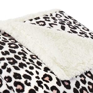 Betsey Johnson | Fleece Collection | Blanket - Ultra Soft & Cozy Plush Fleece, Lightweight & Warm, Perfect for Bed or Couch, Queen, Leopard