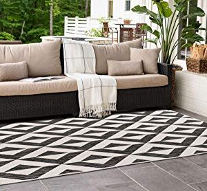 Unique Loom Jill Zarin Outdoor Collection Geometric Area Rug (7' 0 x 10' 0 Rectangular, Charcoal Gray)