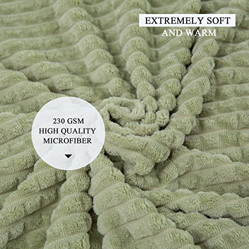 Simple&Opulence Luxury Flannel Fleece Super Soft Home Furnishing Throw Blanket with Stereoscopic Grid Design (Sage Green, 50"x70")