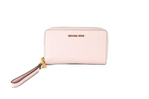 michael kors jet set travel large flat multifunction phone case pebbled leather wallet/wristlet in powder blush