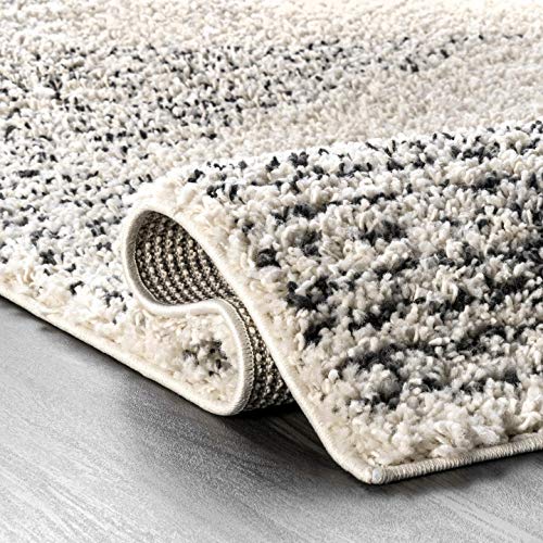 nuLOOM Scarlette Abstract Diamonds Shag Area Rug, 4' x 6', Off-white