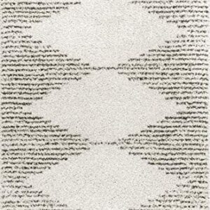 nuLOOM Scarlette Abstract Diamonds Shag Area Rug, 4' x 6', Off-white