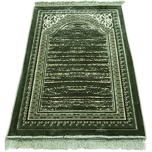 Modefa Turkish Islamic Prayer Rug - Comfortable Muslim Praying Mat for Men & Women - Soft Velvet Janamaz Praying Carpet - Ramadan or Eid Gift - with Kufi Prayer Cap - Lux Plush Regal (Light Green)