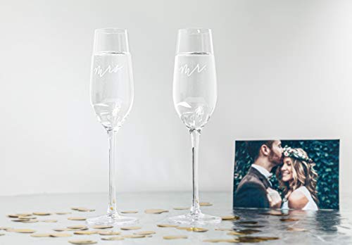 Pearhead Mr. & Mrs. Champagne Flute Set, Wedding Toasting Glasses, Wedding Champagne Glasses, His and Hers Wedding Day Glasses, Wedding or Bridal Shower Gift Idea