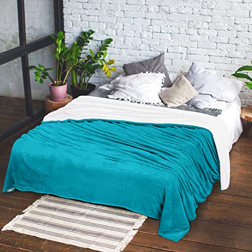 Utopia Bedding Sherpa Bed Blanket Throw Size Turquoise 480GSM Plush Blanket Fleece Reversible Blanket for Bed and Couch (60x50 Inches)