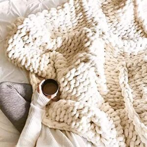 Mansmerton Chunky Knit Blanket Throw Large 50" x 60" Beige， Warm Soft Chenille Yarn Knit Blanket for Bed，Sofa，Machine Washable， Handmade Big Cable Knit Weighted Blanket -Bedroom&Boho Home Decor，Gift