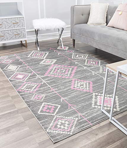 CosmoLiving by Cosmopolitan BR15E Native Blush Moroccan Tribal Area Rug 8'9" x 12'