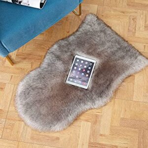 MALONGJI Luxury Soft Small Faux Sheepskin Fur Rugs Area Rug Fluffy Carpets Rug Cushion for Bedroom Living Room Anti-Skid Durable Round Rectangle Fuzzy Rug (Brown, Sheepskin Shape)