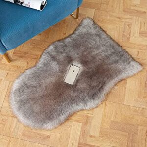 MALONGJI Luxury Soft Small Faux Sheepskin Fur Rugs Area Rug Fluffy Carpets Rug Cushion for Bedroom Living Room Anti-Skid Durable Round Rectangle Fuzzy Rug (Brown, Sheepskin Shape)