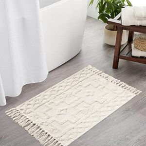 Uphome Boho Bathroom Rug 2' x 3' Moroccan Tufted Small Rugs with Tassels Farmhouse Cotton Woven Washable Accent Throw Rug for Entryway Bedroom Laundry Living Room Kitchen,Beige