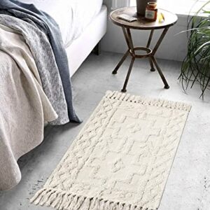 Uphome Boho Bathroom Rug 2' x 3' Moroccan Tufted Small Rugs with Tassels Farmhouse Cotton Woven Washable Accent Throw Rug for Entryway Bedroom Laundry Living Room Kitchen,Beige