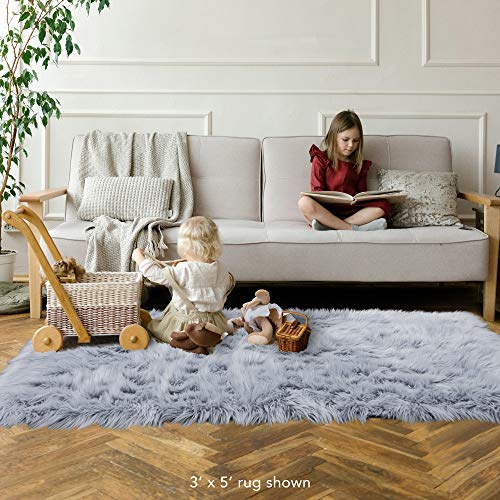 PG Synthetic Fur Rug, with Non-Slip Suede Lining, Super Soft and Fluffy (3' x 5', White and Gray)