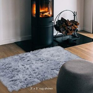 PG Synthetic Fur Rug, with Non-Slip Suede Lining, Super Soft and Fluffy (3' x 5', White and Gray)