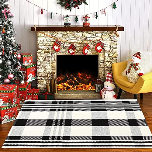 Seavish Porch Rug,Buffalo Plaid Outdoor Rug, Black White Front Door Decor Cotton Hand-Woven Checkered Washable Runner for Layered Door Mats Farmhouse Entryway Kitchen Bathroom Patio(2'x4.3')