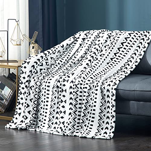 Vessia Oversized Flannel Fleece Plush Blanket Throw Size(50"x70") - Black and White Boho Geometric Pattern Blanket - Soft Cozy Lightweight Microfiber Blanket for All Seasons