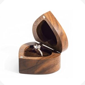 Wislist Heart Shaped Walnut Wood Ring Box Velvet Soft Interior Holder Jewelry Chest Organizer Earrings Coin Jewelry Wooden Presentation Box Case for Proposal Engagement Wedding Ceremony Birthday Gift