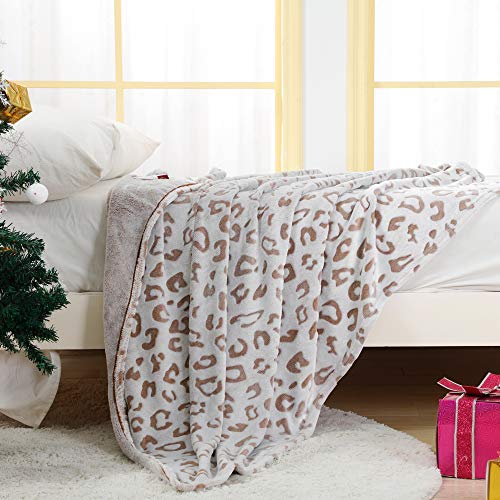 SOCHOW Flannel Fleece Leopard Print Throw Blanket, Lightweight Super Soft Cozy Plush Blanket, 50 × 60 Inches Brown Leopard